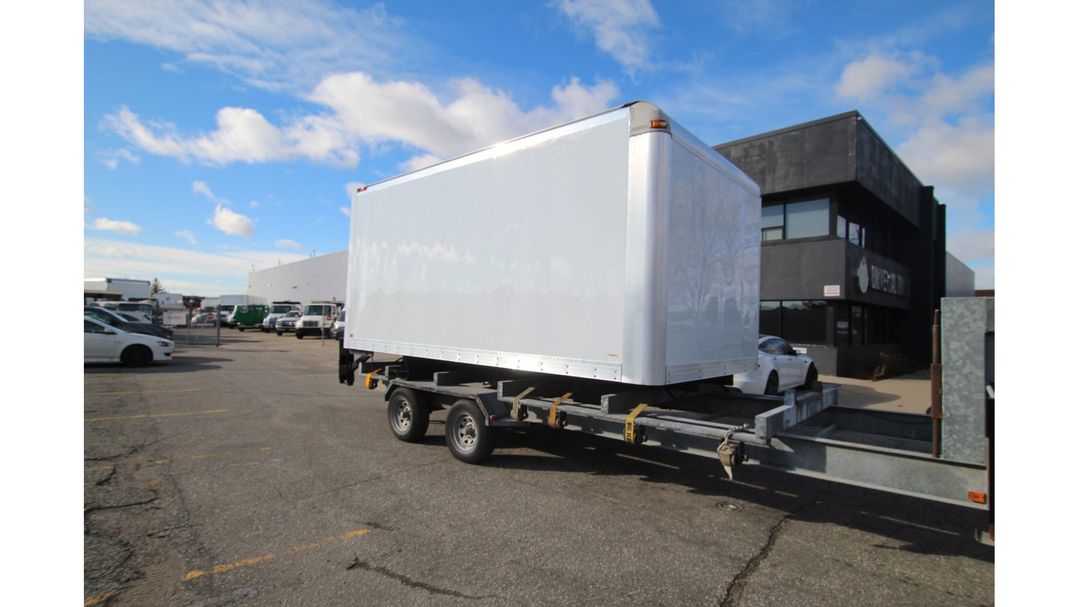 Universal Truck